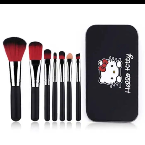 Hello Kitty | Makeup | Hello Kitty 7 Piece Makeup Brush Set | Poshmark